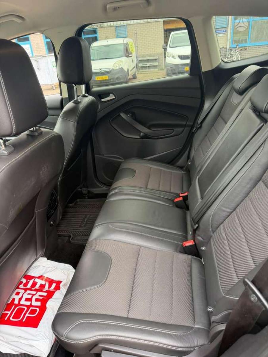 Pelēks Ford Kuga 2015 Klaipėda, ar dzinēja tilpumu 2.00 L un nobraukumu 174 tūkst. km par 3500 €, foto 6 vietnē AUTOMOTO.COM.LV