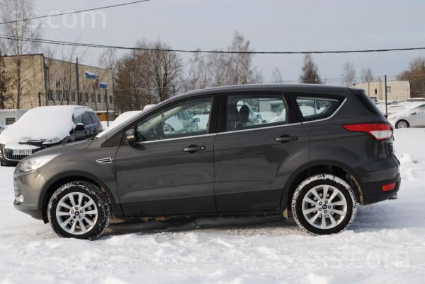 Grey Ford Kuga 2016 in Riga, with an engine capacity of 1.50 L and mileage of 157 thousand km for 8990 €, photo 5 on AUTOMOTO.COM.LV