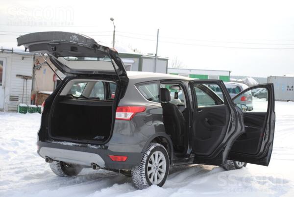 Grey Ford Kuga 2016 in Riga, with an engine capacity of 1.50 L and mileage of 157 thousand km for 8990 €, photo 7 on AUTOMOTO.COM.LV