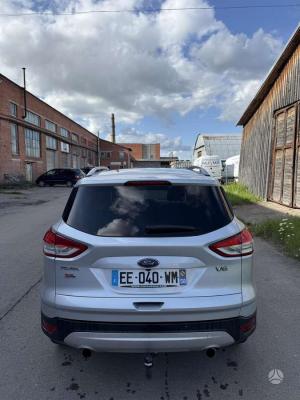 Pelēks Ford Kuga 2016 Alīta, ar dzinēja tilpumu 2.00 L un nobraukumu 176 tūkst. km par 8400 €, foto 5 vietnē AUTOMOTO.COM.LV