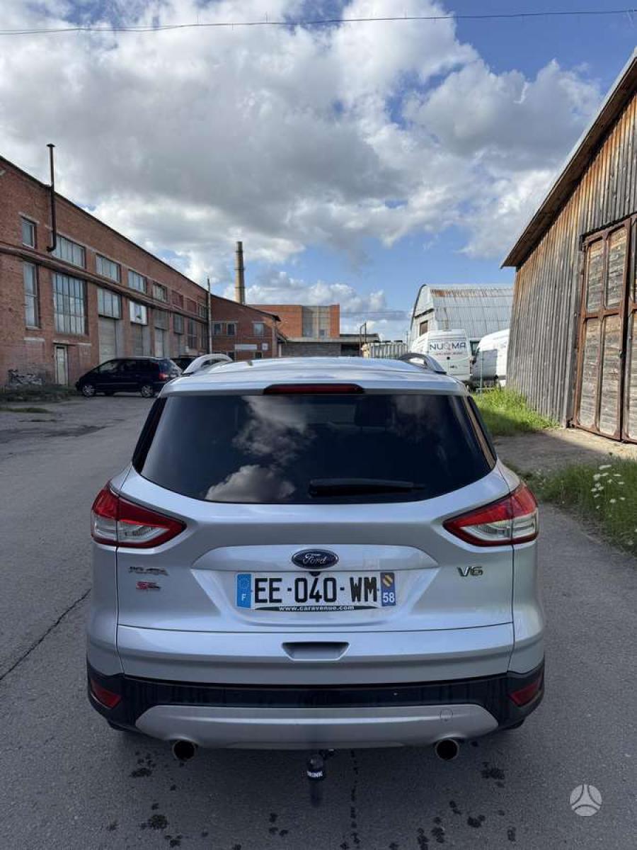 Pelēks Ford Kuga 2016 Alīta, ar dzinēja tilpumu 2.00 L un nobraukumu 176 tūkst. km par 8400 €, foto 5 vietnē AUTOMOTO.COM.LV