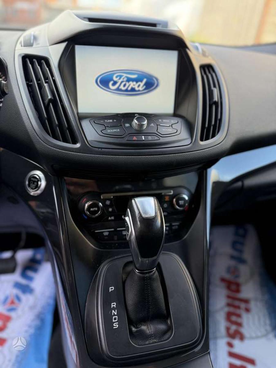 Pelēks Ford Kuga 2016 Alīta, ar dzinēja tilpumu 2.00 L un nobraukumu 176 tūkst. km par 8400 €, foto 18 vietnē AUTOMOTO.COM.LV