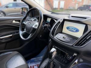 Pelēks Ford Kuga 2016 Alīta, ar dzinēja tilpumu 2.00 L un nobraukumu 176 tūkst. km par 8400 €, foto 23 vietnē AUTOMOTO.COM.LV