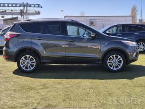Pelēks Ford Kuga 2016 Liepāja, ar dzinēja tilpumu 1.50 L un nobraukumu 164 tūkst. km par 10600 €, foto 5 vietnē AUTOMOTO.COM.LV