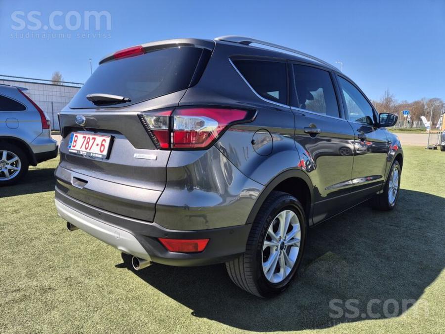 Pelēks Ford Kuga 2016 Liepāja, ar dzinēja tilpumu 1.50 L un nobraukumu 164 tūkst. km par 10600 €, foto 6 vietnē AUTOMOTO.COM.LV