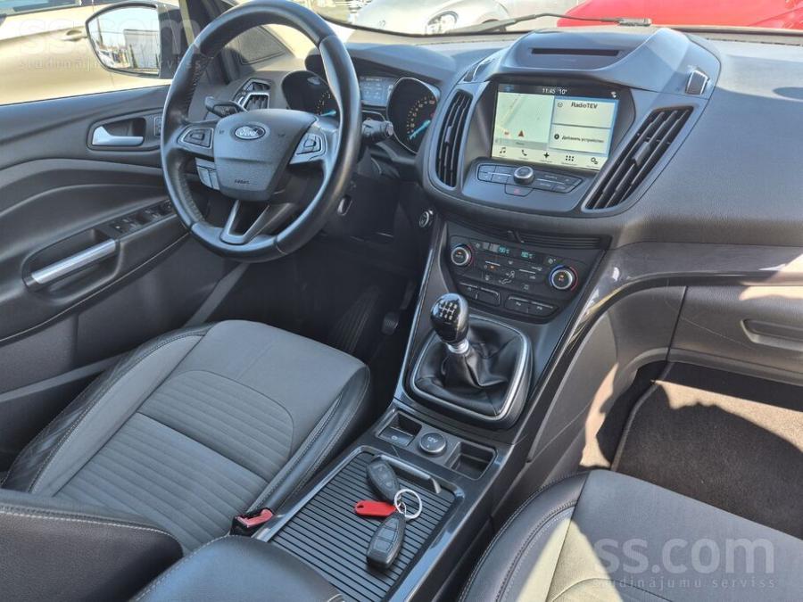 Pelēks Ford Kuga 2016 Liepāja, ar dzinēja tilpumu 1.50 L un nobraukumu 164 tūkst. km par 10600 €, foto 22 vietnē AUTOMOTO.COM.LV