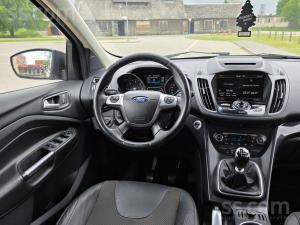 Pelēks Ford Kuga 2016 Cēsis, ar dzinēja tilpumu 2.00 L un nobraukumu 242 tūkst. km par 8950 €, foto 18 vietnē AUTOMOTO.COM.LV