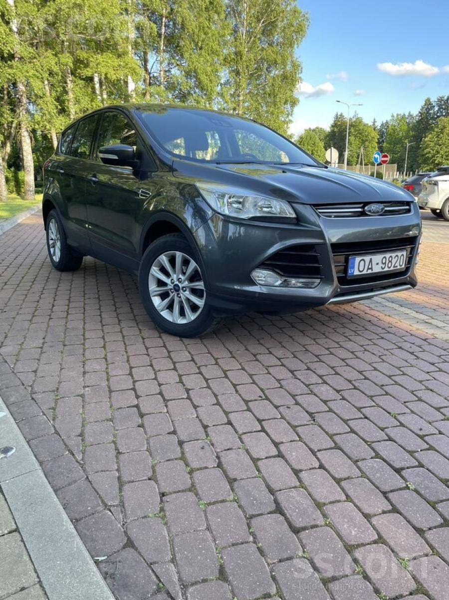 Grey Ford Kuga 2016 in Riga, with an engine capacity of 1.50 L and mileage of 154 thousand km for 7900 €, photo 1 on AUTOMOTO.COM.LV