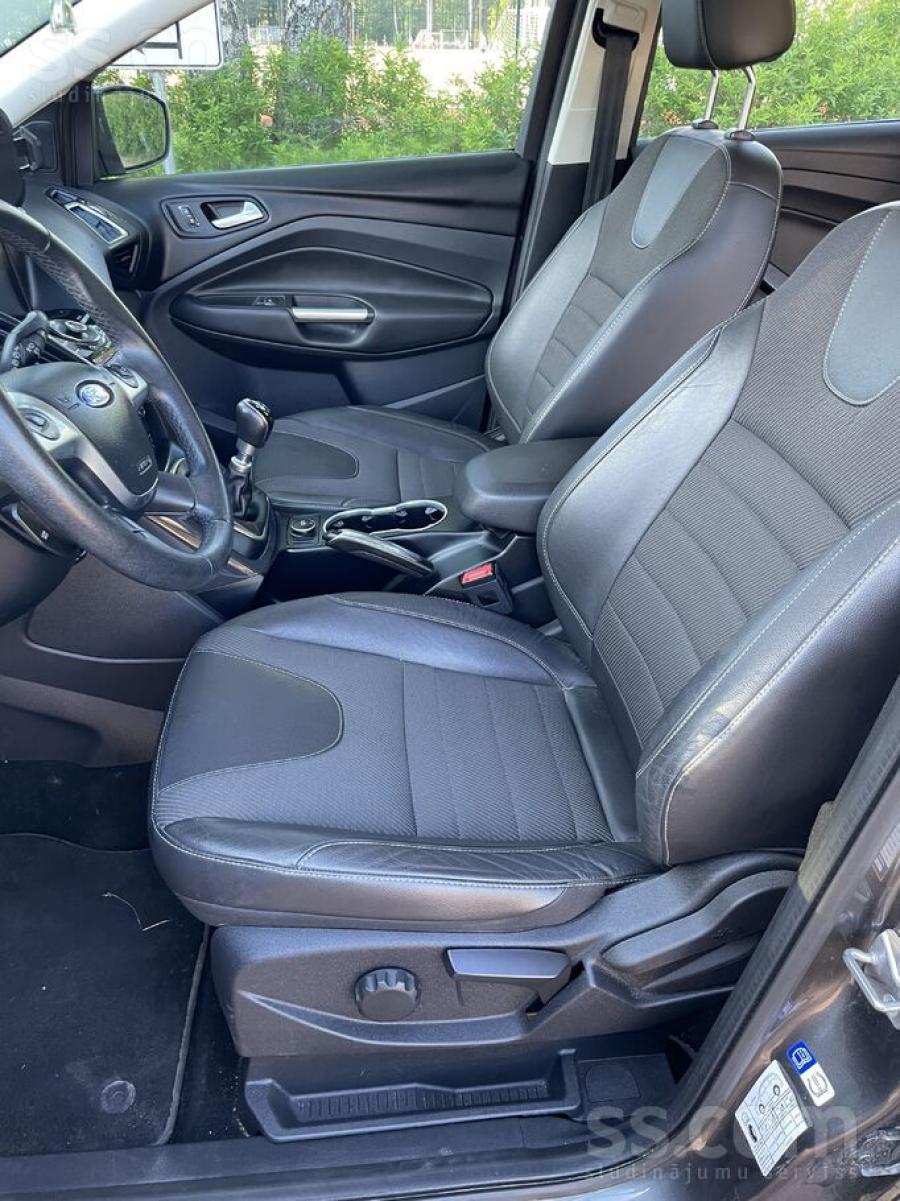 Grey Ford Kuga 2016 in Riga, with an engine capacity of 1.50 L and mileage of 154 thousand km for 7900 €, photo 6 on AUTOMOTO.COM.LV