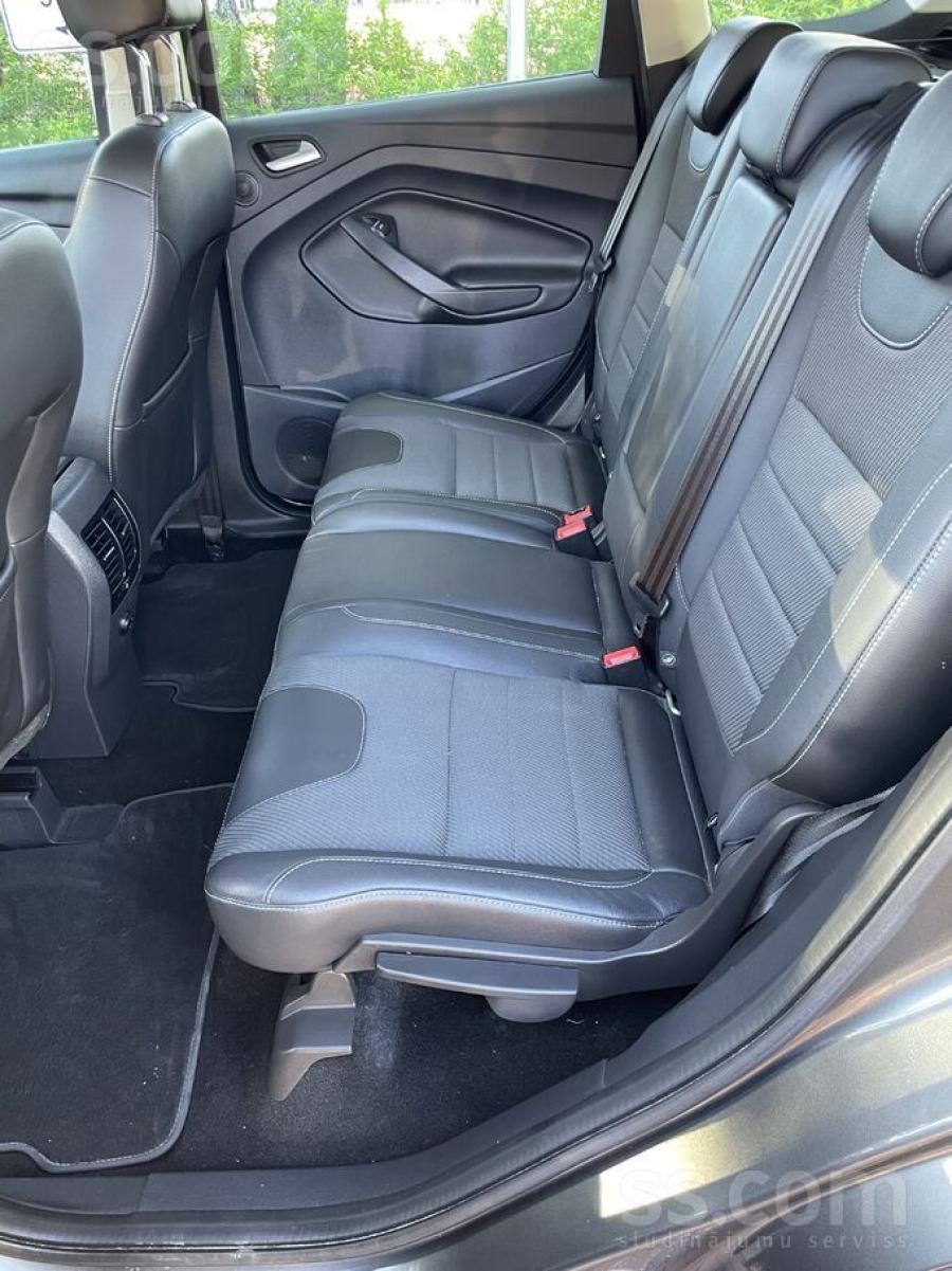 Grey Ford Kuga 2016 in Riga, with an engine capacity of 1.50 L and mileage of 154 thousand km for 7900 €, photo 7 on AUTOMOTO.COM.LV