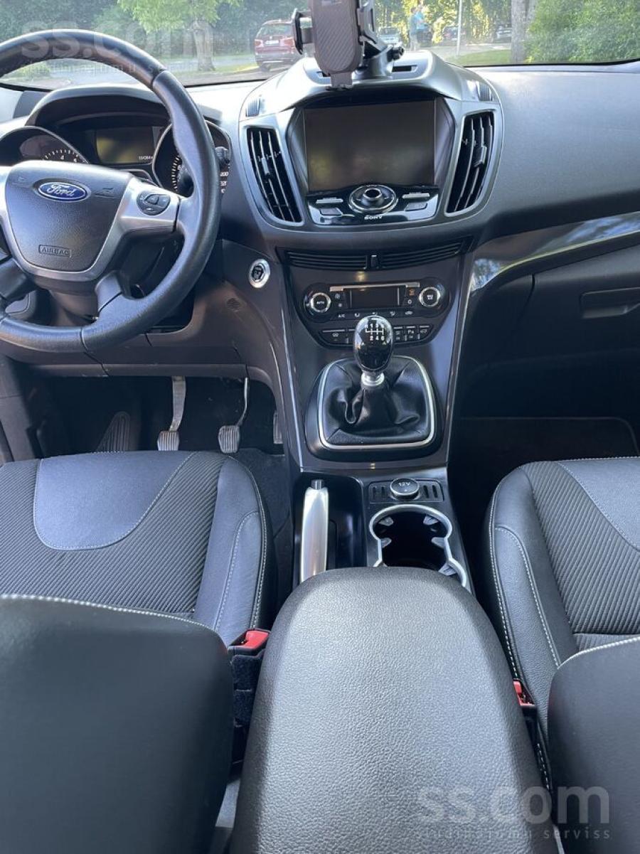 Grey Ford Kuga 2016 in Riga, with an engine capacity of 1.50 L and mileage of 154 thousand km for 7900 €, photo 8 on AUTOMOTO.COM.LV