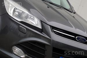 Grey Ford Kuga 2016 in Riga, with an engine capacity of 2.00 L and mileage of 194 thousand km for 8900 €, photo 3 on AUTOMOTO.COM.LV
