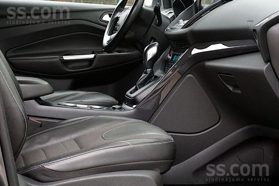 Grey Ford Kuga 2016 in Riga, with an engine capacity of 2.00 L and mileage of 194 thousand km for 8900 €, photo 17 on AUTOMOTO.COM.LV