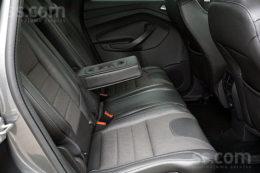 Grey Ford Kuga 2016 in Riga, with an engine capacity of 2.00 L and mileage of 194 thousand km for 8900 €, photo 20 on AUTOMOTO.COM.LV