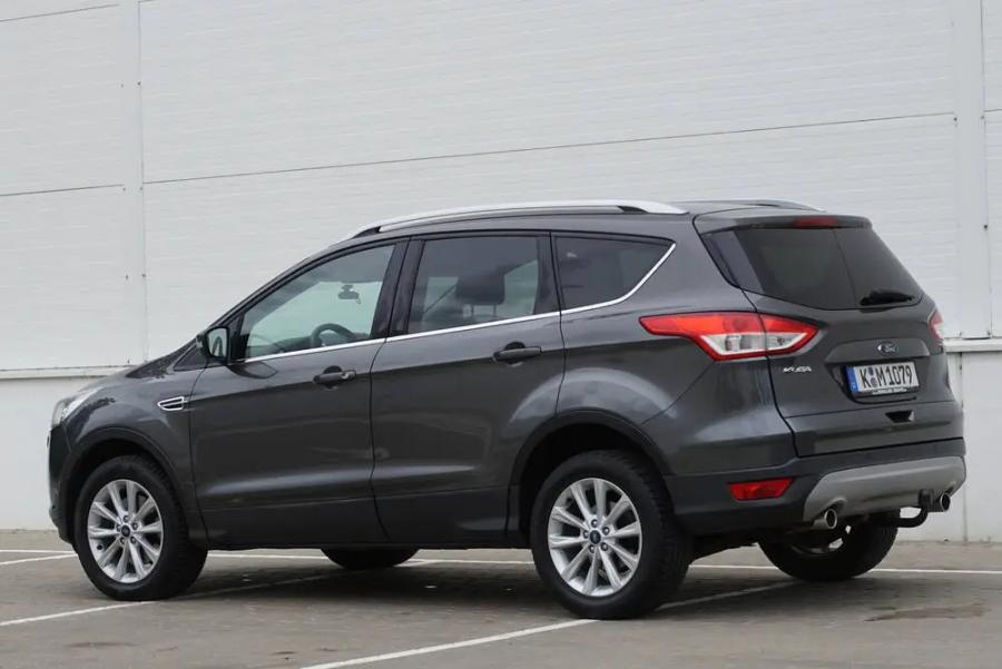 Grey Ford Kuga 2016 in Riga, with an engine capacity of 2.00 L and mileage of 193 thousand km for 8900 €, photo 9 on AUTOMOTO.COM.LV