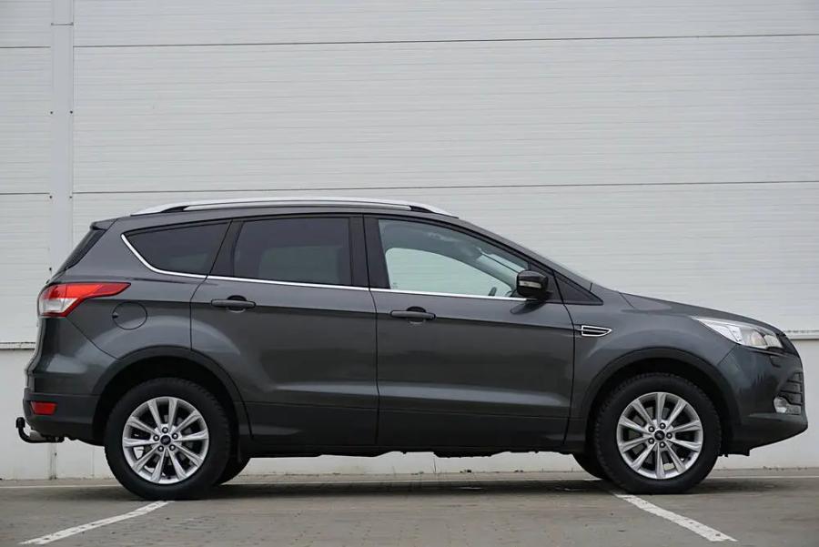 Grey Ford Kuga 2016 in Riga, with an engine capacity of 2.00 L and mileage of 193 thousand km for 8900 €, photo 14 on AUTOMOTO.COM.LV