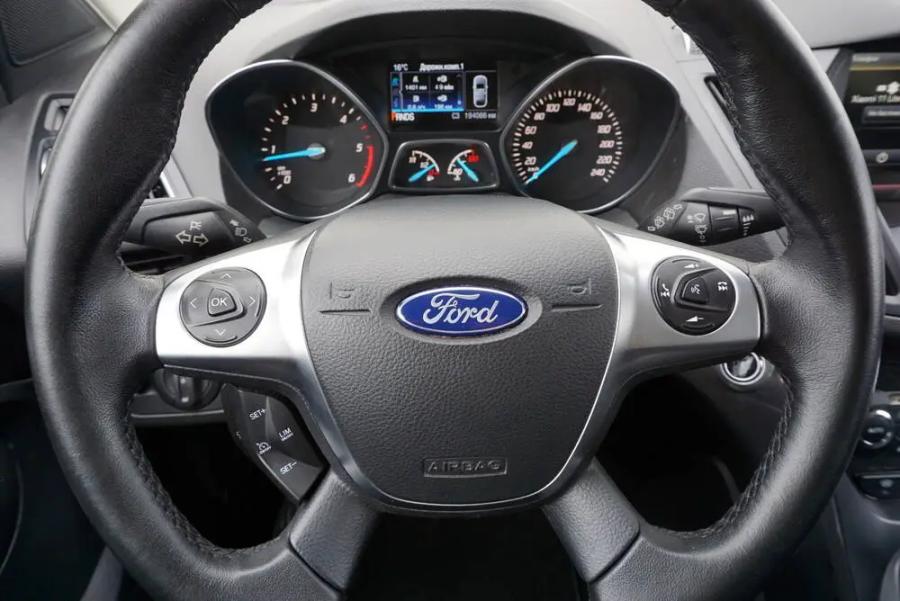Grey Ford Kuga 2016 in Riga, with an engine capacity of 2.00 L and mileage of 193 thousand km for 8900 €, photo 24 on AUTOMOTO.COM.LV