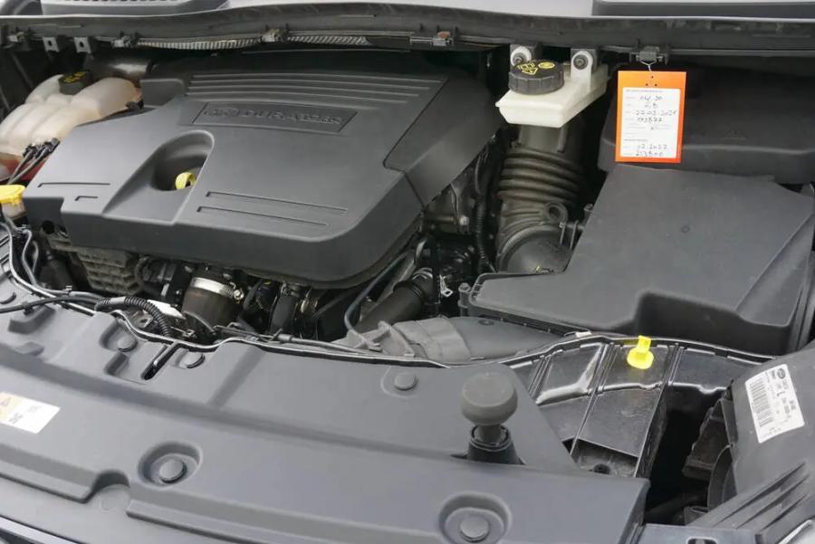 Grey Ford Kuga 2016 in Riga, with an engine capacity of 2.00 L and mileage of 193 thousand km for 8900 €, photo 36 on AUTOMOTO.COM.LV
