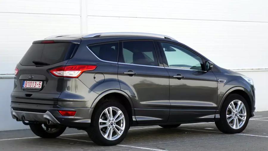 Grey Ford Kuga 2016 in Riga, with an engine capacity of 2.00 L and mileage of 267 thousand km for 10700 €, photo 12 on AUTOMOTO.COM.LV