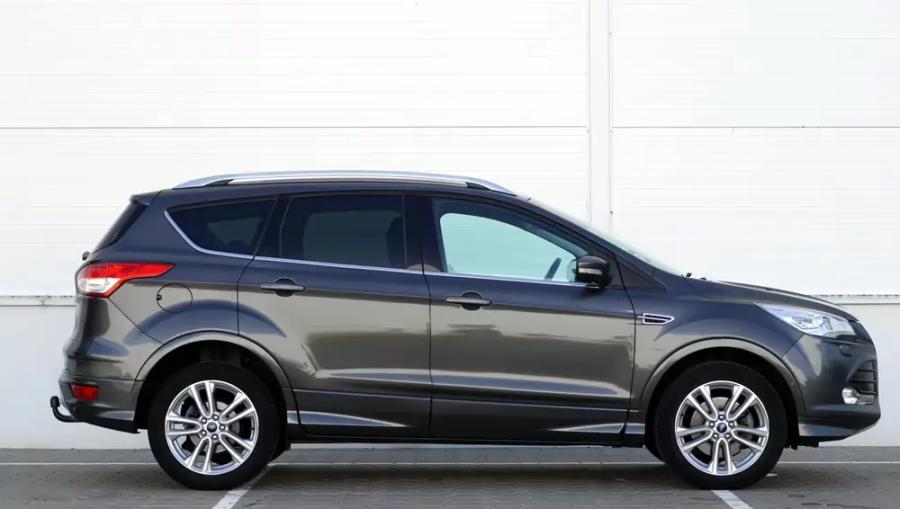 Grey Ford Kuga 2016 in Riga, with an engine capacity of 2.00 L and mileage of 267 thousand km for 10700 €, photo 13 on AUTOMOTO.COM.LV