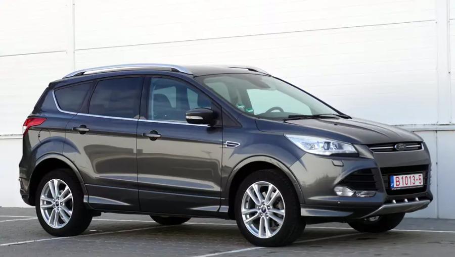 Grey Ford Kuga 2016 in Riga, with an engine capacity of 2.00 L and mileage of 267 thousand km for 10700 €, photo 14 on AUTOMOTO.COM.LV
