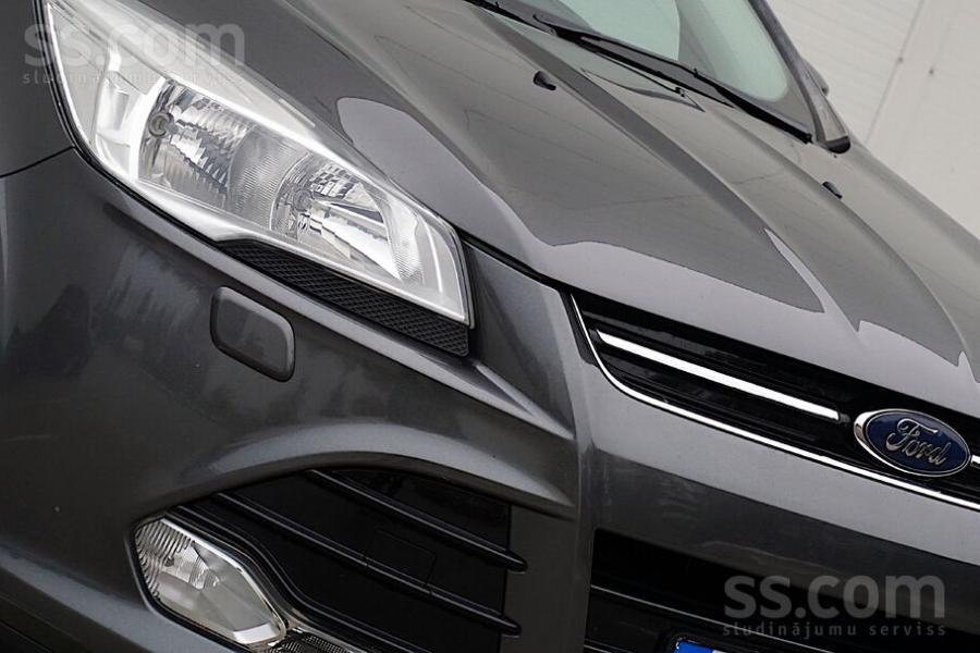 Pelēks Ford Kuga 2016 Rīga, ar dzinēja tilpumu 2.00 L un nobraukumu 194 tūkst. km par 8900 €, foto 3 vietnē AUTOMOTO.COM.LV