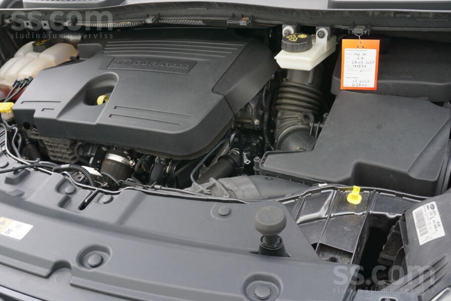 Pelēks Ford Kuga 2016 Rīga, ar dzinēja tilpumu 2.00 L un nobraukumu 194 tūkst. km par 8900 €, foto 36 vietnē AUTOMOTO.COM.LV