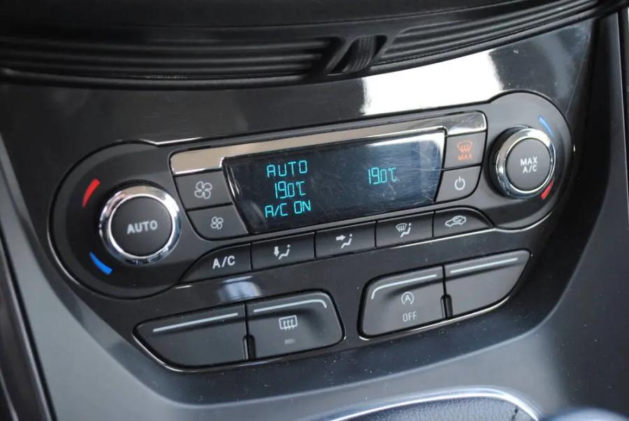 Grey Ford Kuga 2016 in Riga, with an engine capacity of 1.50 L and mileage of 157 thousand km for 8590 €, photo 18 on AUTOMOTO.COM.LV