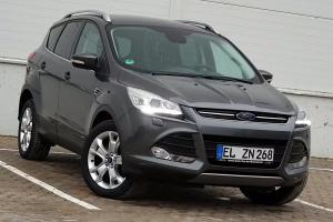 Pelēks Ford Kuga 2016 Rīga, ar dzinēja tilpumu 2.00 L un nobraukumu 162 tūkst. km par 7600 €, foto 3 vietnē AUTOMOTO.COM.LV