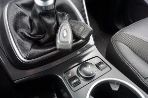 Pelēks Ford Kuga 2016 Rīga, ar dzinēja tilpumu 2.00 L un nobraukumu 162 tūkst. km par 7600 €, foto 32 vietnē AUTOMOTO.COM.LV