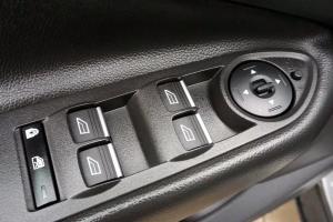 Pelēks Ford Kuga 2016 Rīga, ar dzinēja tilpumu 2.00 L un nobraukumu 162 tūkst. km par 7600 €, foto 33 vietnē AUTOMOTO.COM.LV