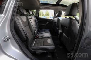 Pelēks Ford Kuga 2016 Jelgava, ar dzinēja tilpumu 1.50 L un nobraukumu 0 tūkst. km par 10990 €, foto 12 vietnē AUTOMOTO.COM.LV