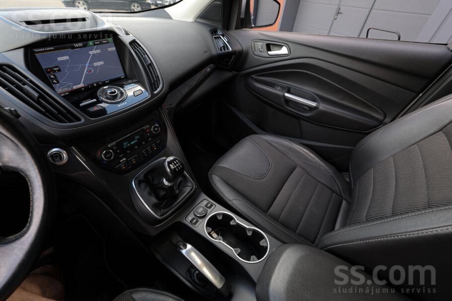 Pelēks Ford Kuga 2016 Jelgava, ar dzinēja tilpumu 1.50 L un nobraukumu 0 tūkst. km par 10990 €, foto 21 vietnē AUTOMOTO.COM.LV