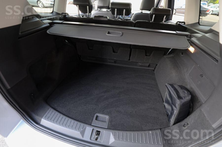Pelēks Ford Kuga 2016 Jelgava, ar dzinēja tilpumu 1.50 L un nobraukumu 0 tūkst. km par 10990 €, foto 29 vietnē AUTOMOTO.COM.LV