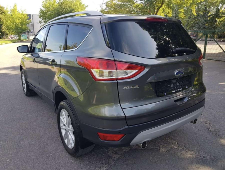 Grey Ford Kuga 2016 in Siauliai, with an engine capacity of 2.00 L and mileage of 235 thousand km for 7200 €, photo 7 on AUTOMOTO.COM.LV