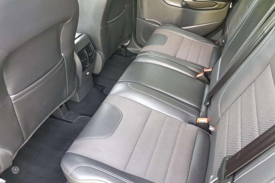 Grey Ford Kuga 2016 in Siauliai, with an engine capacity of 2.00 L and mileage of 235 thousand km for 7200 €, photo 10 on AUTOMOTO.COM.LV