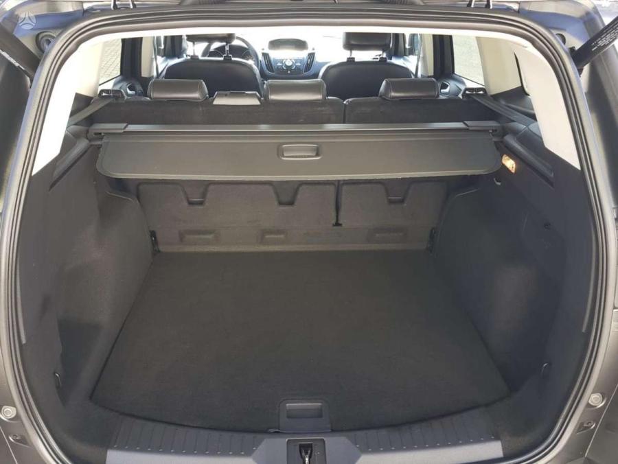 Grey Ford Kuga 2016 in Siauliai, with an engine capacity of 2.00 L and mileage of 235 thousand km for 7200 €, photo 12 on AUTOMOTO.COM.LV