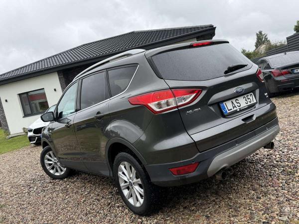 Grey Ford Kuga 2016 in Vilnius, with an engine capacity of 2.00 L and mileage of 263 thousand km for 4500 €, photo 8 on AUTOMOTO.COM.LV