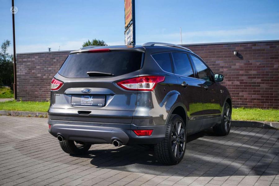 Grey Ford Kuga 2016 in Marijampole, with an engine capacity of 2.00 L and mileage of 236 thousand km for 7750 €, photo 9 on AUTOMOTO.COM.LV