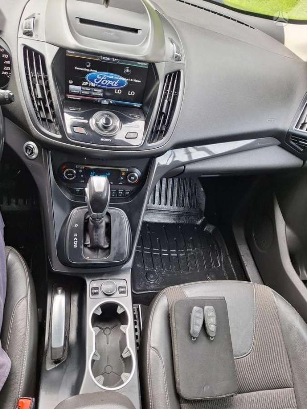 Pelēks Ford Kuga 2016 Kelmė, ar dzinēja tilpumu 2.00 L un nobraukumu 279 tūkst. km par 6500 €, foto 7 vietnē AUTOMOTO.COM.LV