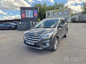 Pelēks Ford Kuga 2016 Rīga, ar dzinēja tilpumu 2.00 L un nobraukumu 133 tūkst. km par 10990 €, foto  vietnē AUTOMOTO.COM.LV