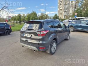 Pelēks Ford Kuga 2016 Rīga, ar dzinēja tilpumu 2.00 L un nobraukumu 133 tūkst. km par 10990 €, foto 7 vietnē AUTOMOTO.COM.LV