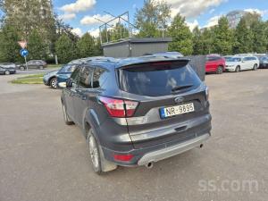 Pelēks Ford Kuga 2016 Rīga, ar dzinēja tilpumu 2.00 L un nobraukumu 133 tūkst. km par 10990 €, foto 9 vietnē AUTOMOTO.COM.LV