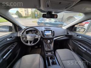 Pelēks Ford Kuga 2016 Rīga, ar dzinēja tilpumu 2.00 L un nobraukumu 133 tūkst. km par 10990 €, foto 11 vietnē AUTOMOTO.COM.LV