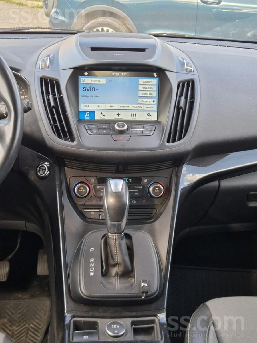 Pelēks Ford Kuga 2016 Rīga, ar dzinēja tilpumu 2.00 L un nobraukumu 133 tūkst. km par 10990 €, foto 12 vietnē AUTOMOTO.COM.LV