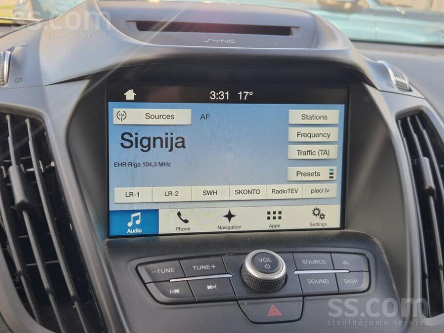 Pelēks Ford Kuga 2016 Rīga, ar dzinēja tilpumu 2.00 L un nobraukumu 133 tūkst. km par 10990 €, foto 19 vietnē AUTOMOTO.COM.LV