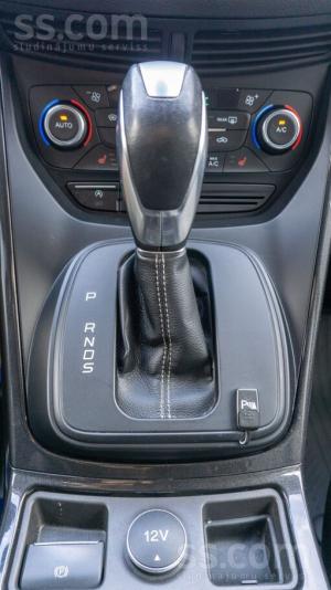 Grey Ford Kuga 2016 in Riga, with an engine capacity of 2.00 L and mileage of 133 thousand km for 10990 €, photo 17 on AUTOMOTO.COM.LV