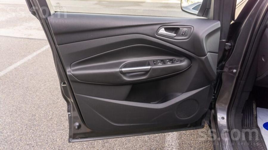 Grey Ford Kuga 2016 in Riga, with an engine capacity of 2.00 L and mileage of 133 thousand km for 10990 €, photo 28 on AUTOMOTO.COM.LV