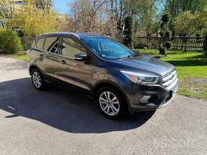 Pelēks Ford Kuga 2017 Ventspils, ar dzinēja tilpumu 2.00 L un nobraukumu 174 tūkst. km par 11900 €, foto 1 vietnē AUTOMOTO.COM.LV