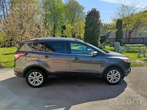 Pelēks Ford Kuga 2017 Ventspils, ar dzinēja tilpumu 2.00 L un nobraukumu 174 tūkst. km par 11900 €, foto 4 vietnē AUTOMOTO.COM.LV